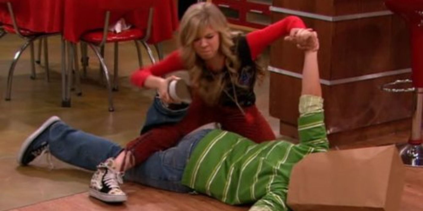 iCarly Reboot: 5 Ways The Show's Fine Without Sam (& 5 Ways It Misses Her)