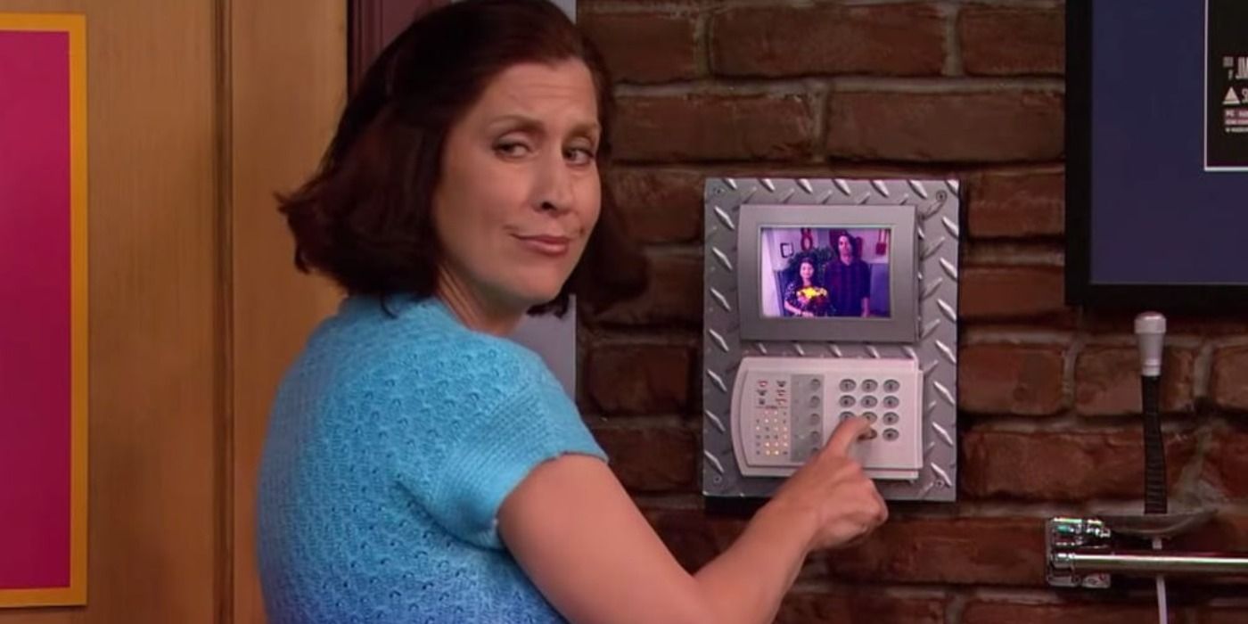 iCarly Reboot: 5 Ways The Show's Fine Without Sam (& 5 Ways It Misses Her)