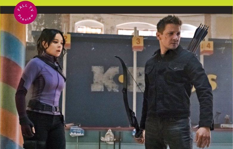 New Hawkeye Images Show Kate Bishop In Costume & Lucky the Pizza Dog