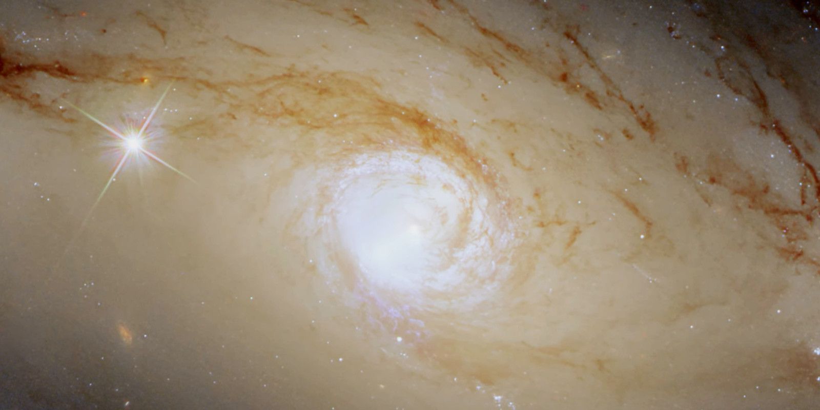 NASA's Hubble Just Spotted A Massive Eye Lurking In Space