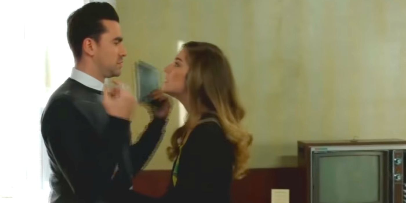 Schitt's Creek: 10 Deleted Scenes That Should Have Made The Final Cut