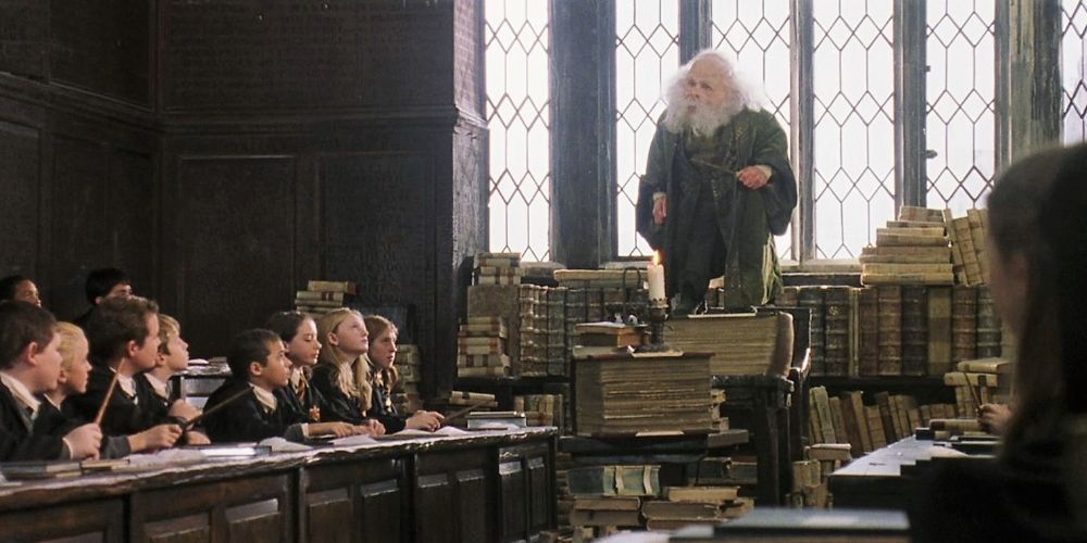 Harry Potter: 8 Ways Filius Flitwick Is The Best Hogwarts Professor