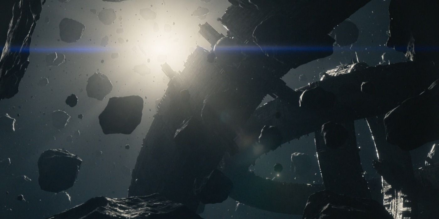 How Foundation's Invictus Compares To Star Wars' Death Star