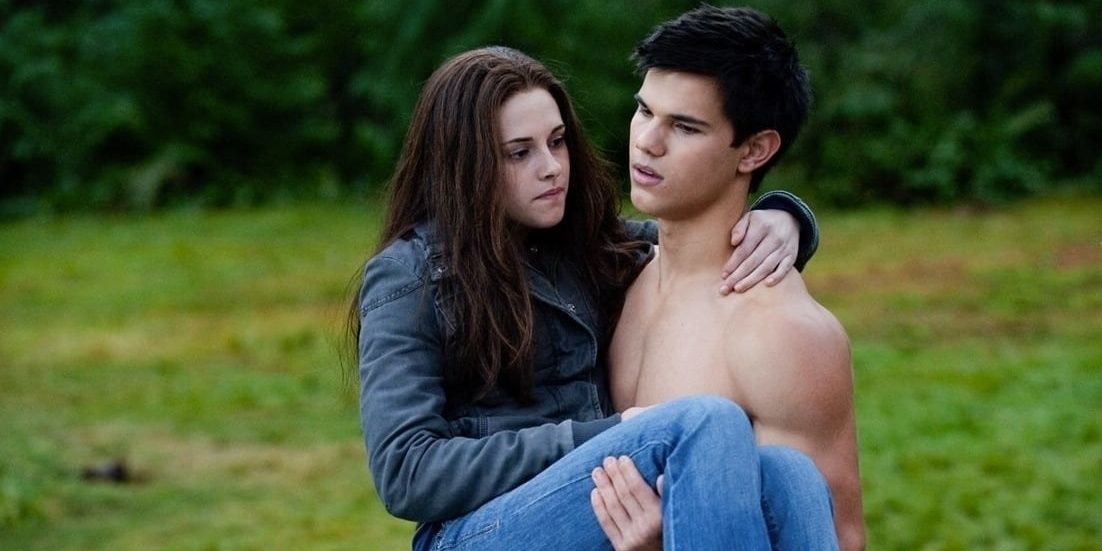 10 Things Only Twilight Book Fans Know About Edward’s Rivalry With Jacob