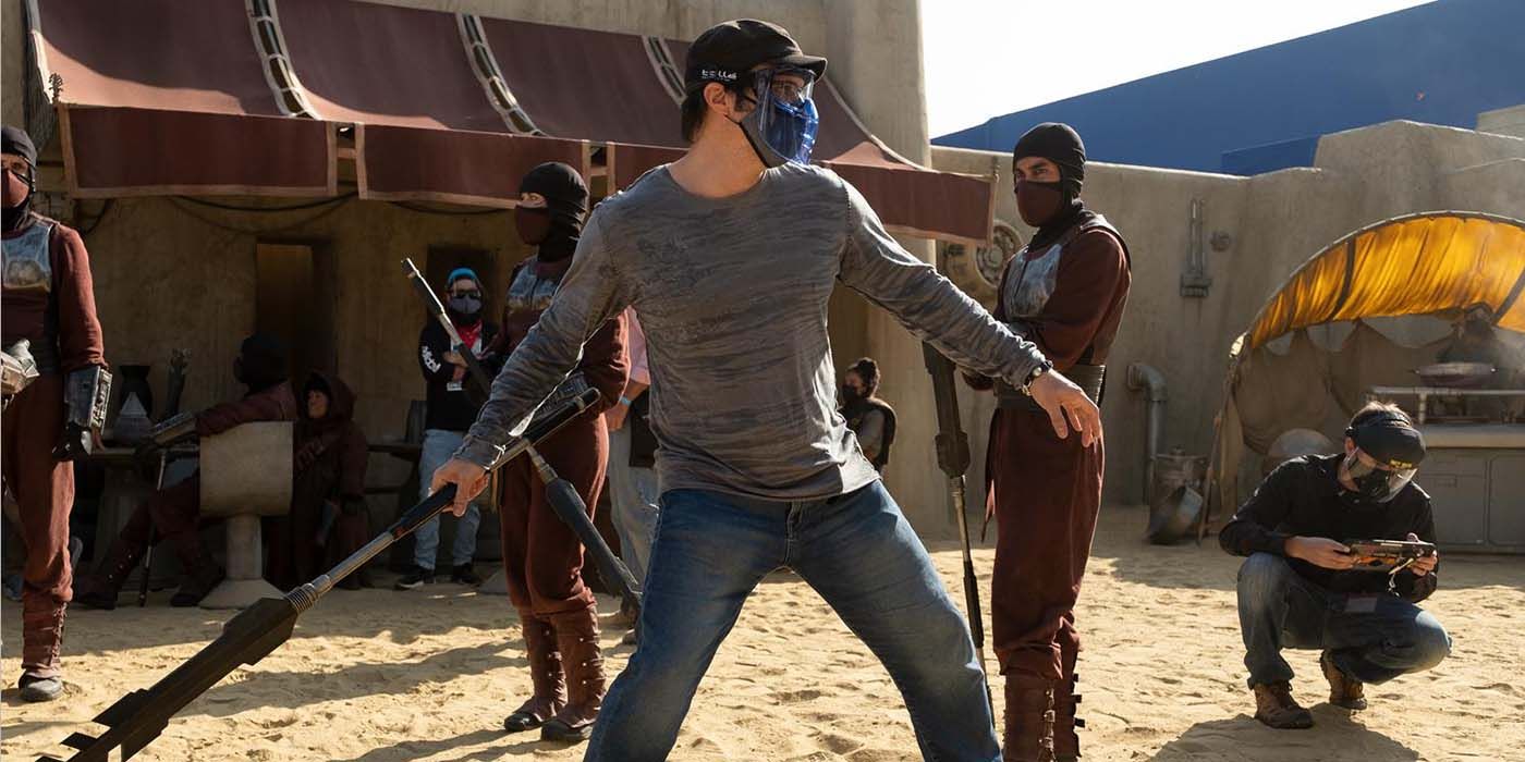 Boba Fett Director Acts Out Barbarian Fight Scene In Star Wars Set Image