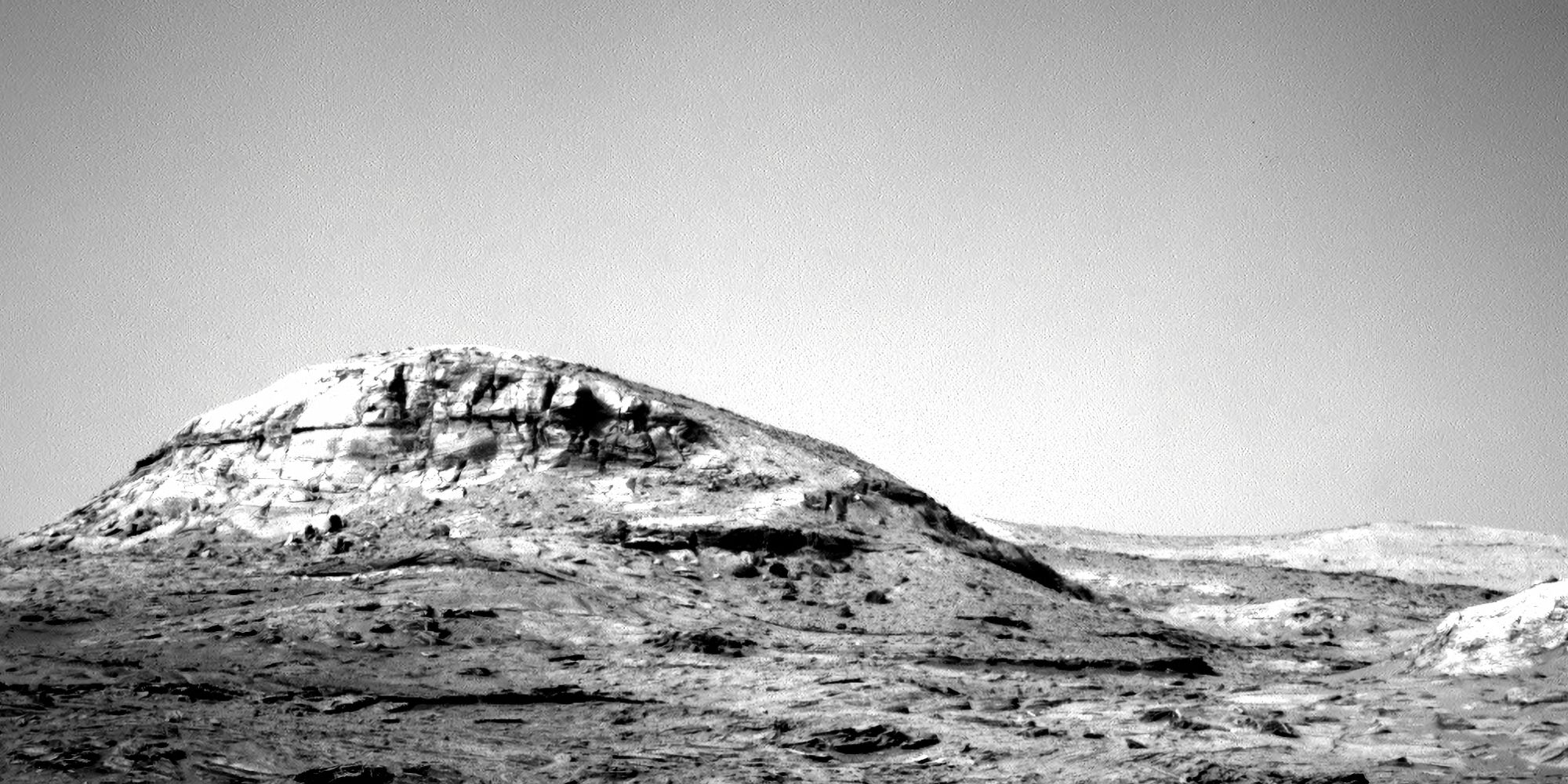 Curiosity Just Sent Back Two Amazing Mars Photos You Don't Want To Miss