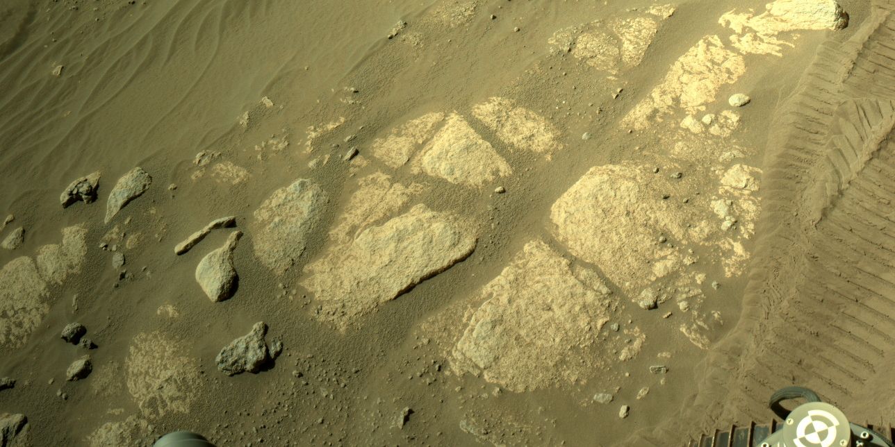 Perseverance Finds Tons Of Mars Rocks Hiding In The Sandy Surface