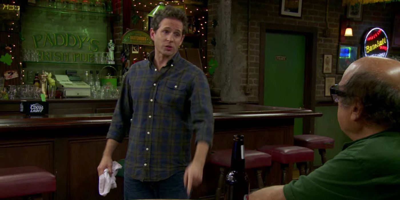 It's Always Sunny In Philadelphia: Dennis' 10 Funniest Mishaps