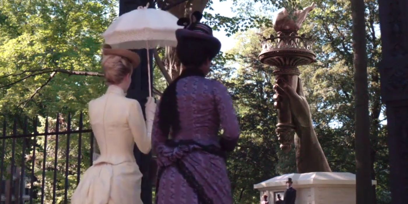 Why The Statue of Liberty's Hand Is In The Gilded Age (Where's The Rest ...