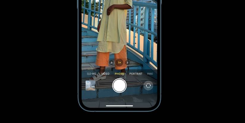 How To Use The iPhone's Camera Grid To Create Perfectly Framed Photos