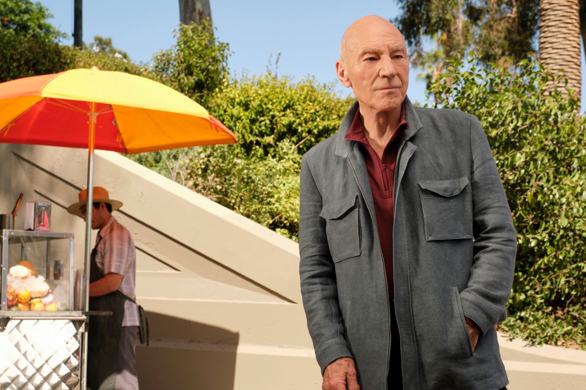 Star Trek: Picard Season 2 Images Show Patrick Stewart in the Past