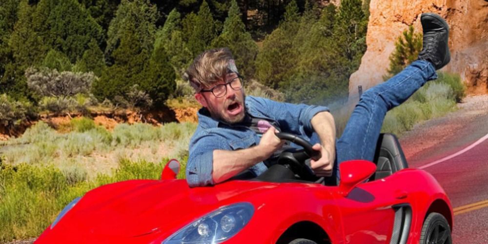 The Cast of YouTube Comedy Group Smosh, Ranked By Comic Abilities
