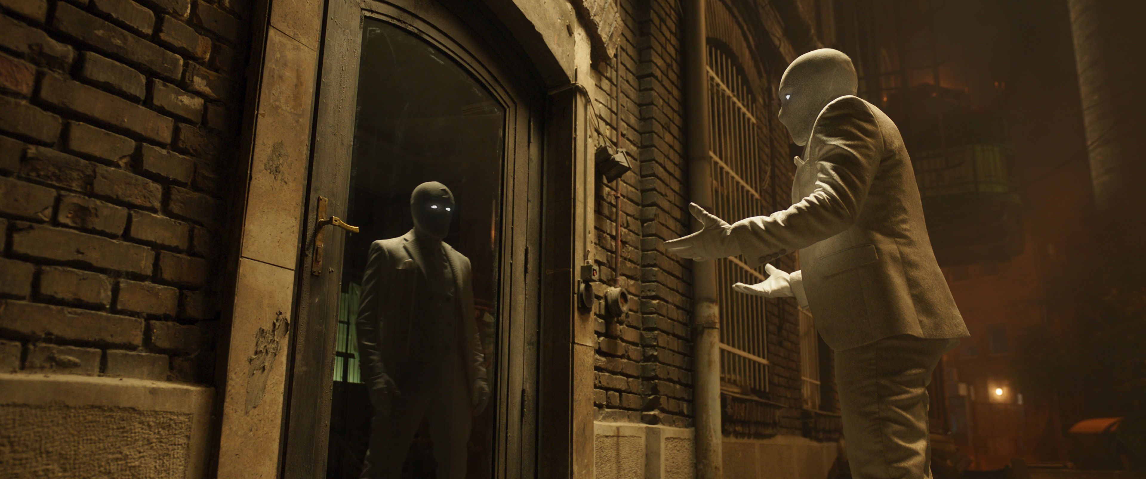 Moon Knight's Trippy Mirror Effects Explained By Marvel VFX Artist