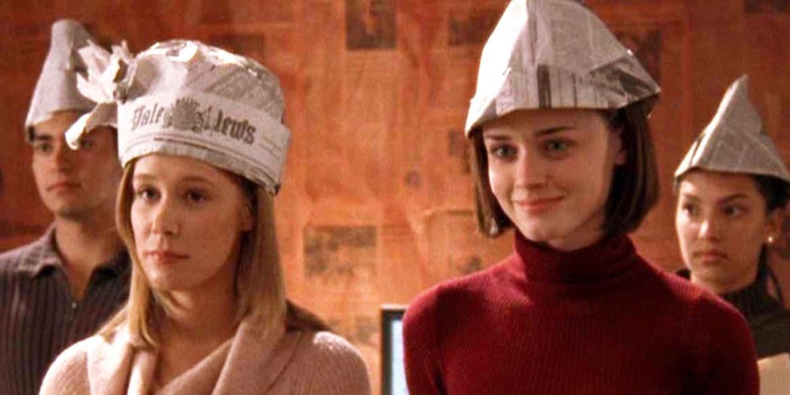 Gilmore Girls: Paris & Doyle’s Relationship Timeline, Explained