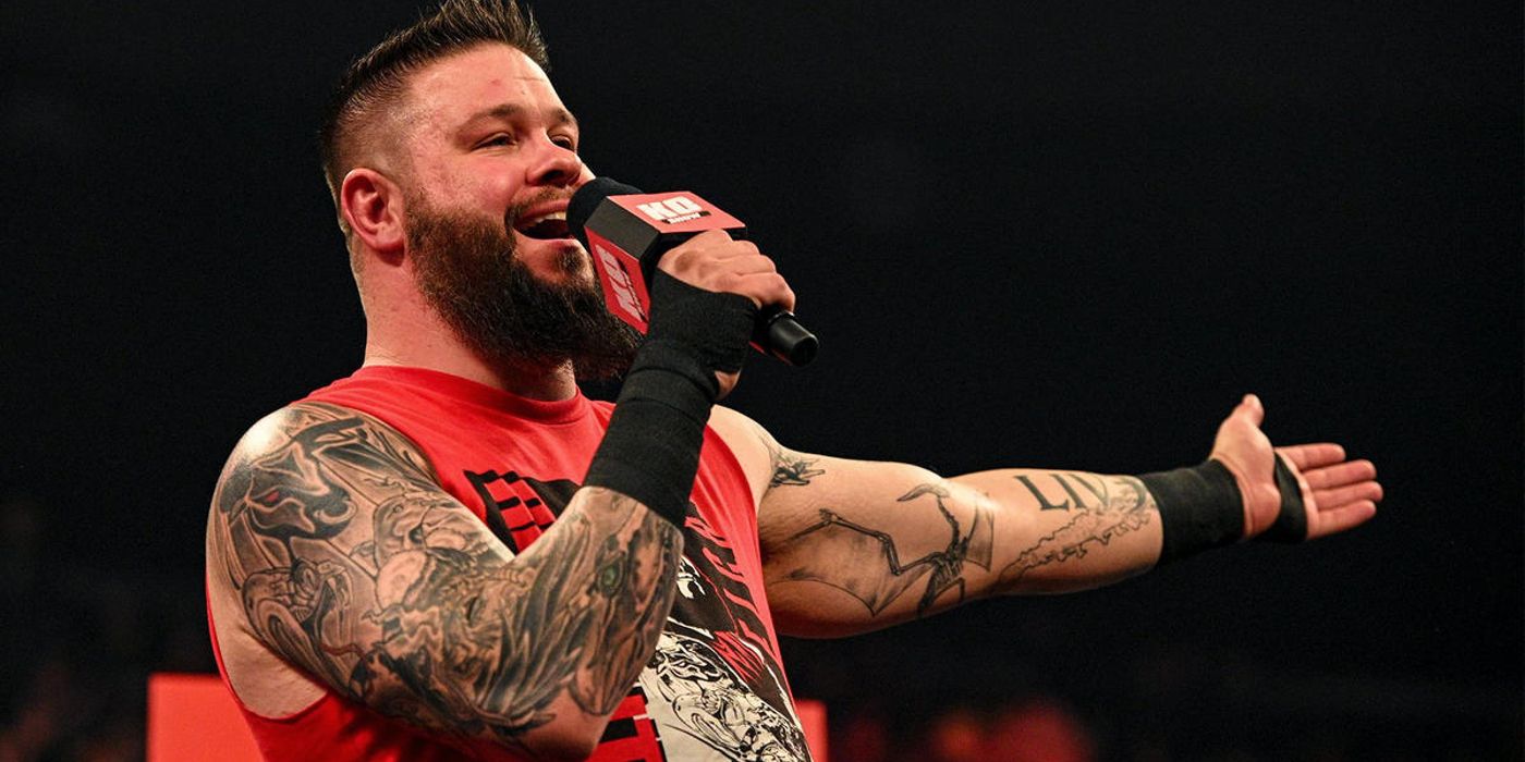 Kevin Owens Surprises Canucks Coach Bruce Boudreau At NHL Draft