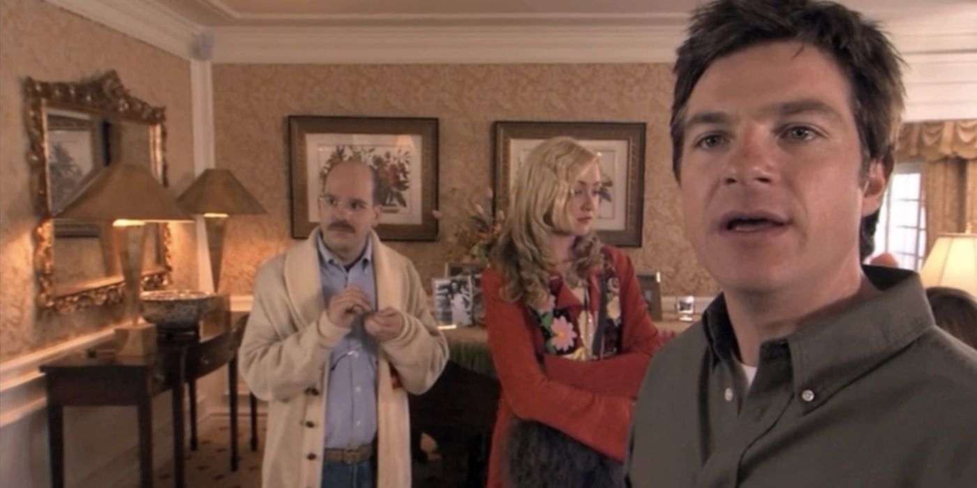 Arrested Development: 10 Things Only Die-Hard Fans Know About The Pilot ...