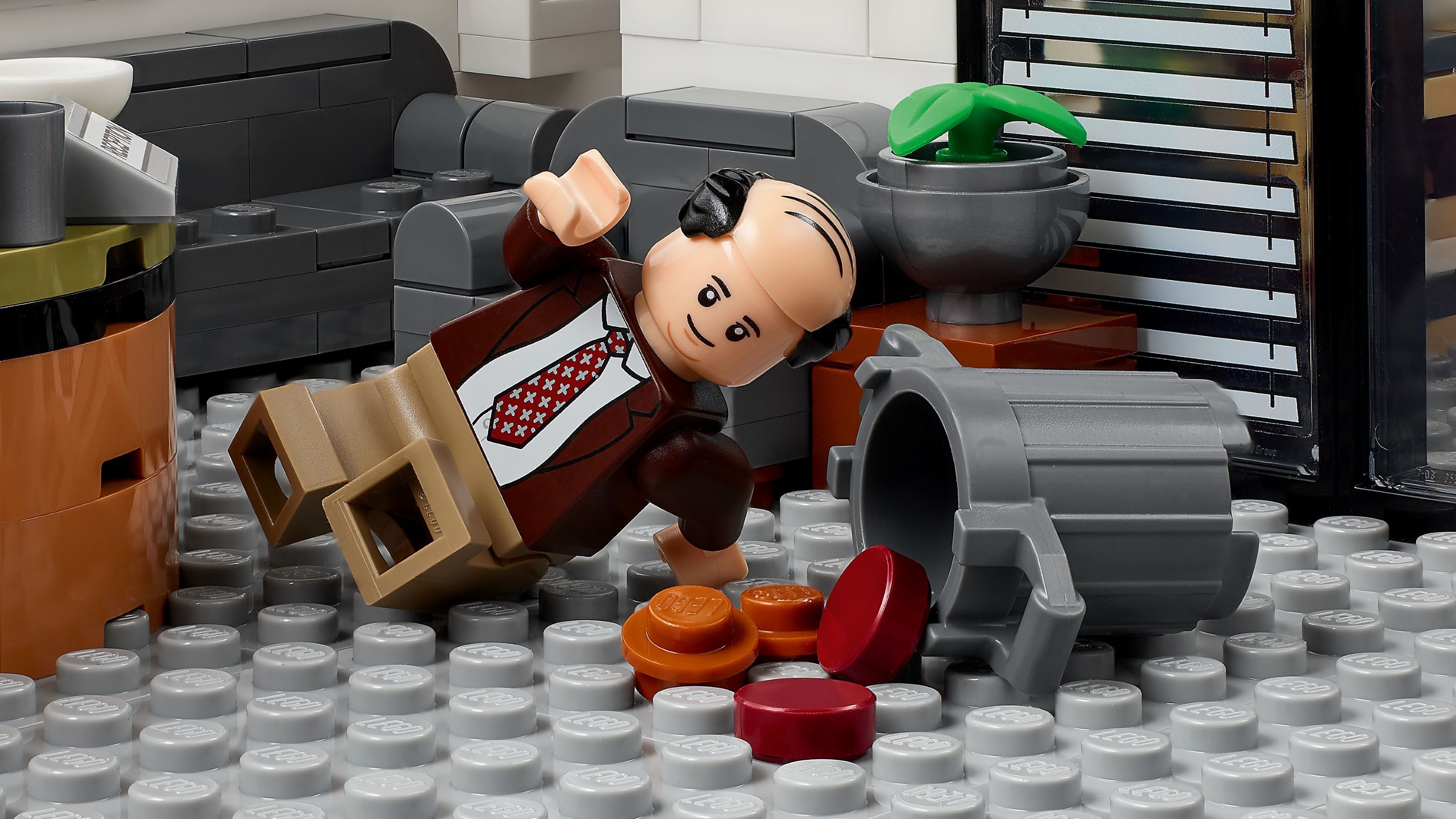 The Office LEGO Set Teased With Hilarious Reference To The Show's Pilot