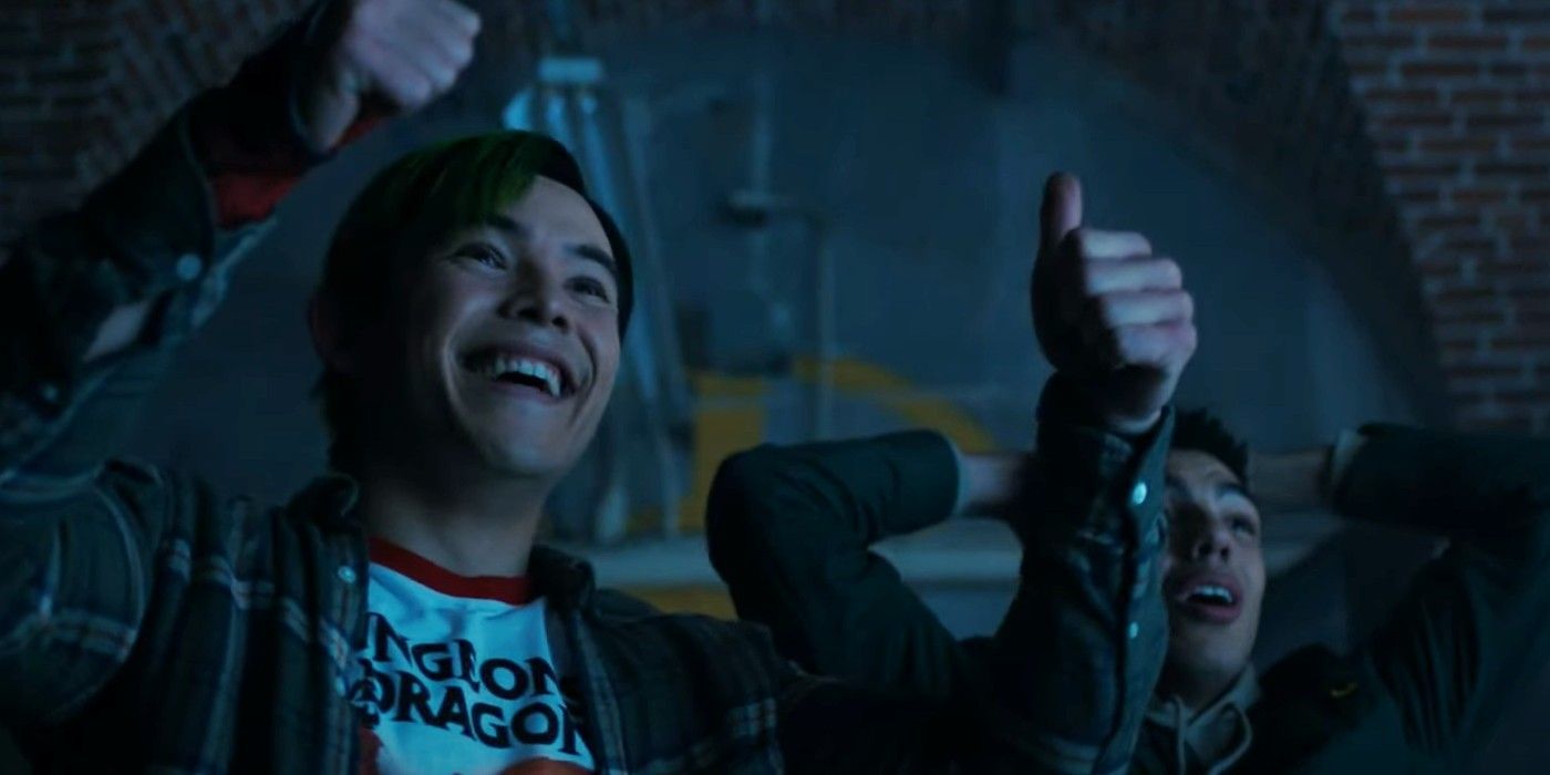 Even Titans Isn't Sure Why Deathstroke Comes Back In Season 4