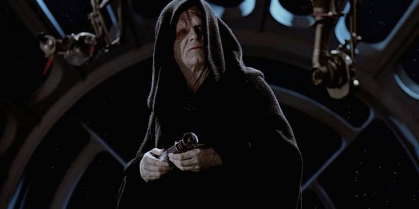 Snoke Explained: 10 Facts That Sum Up The Star Wars Villain