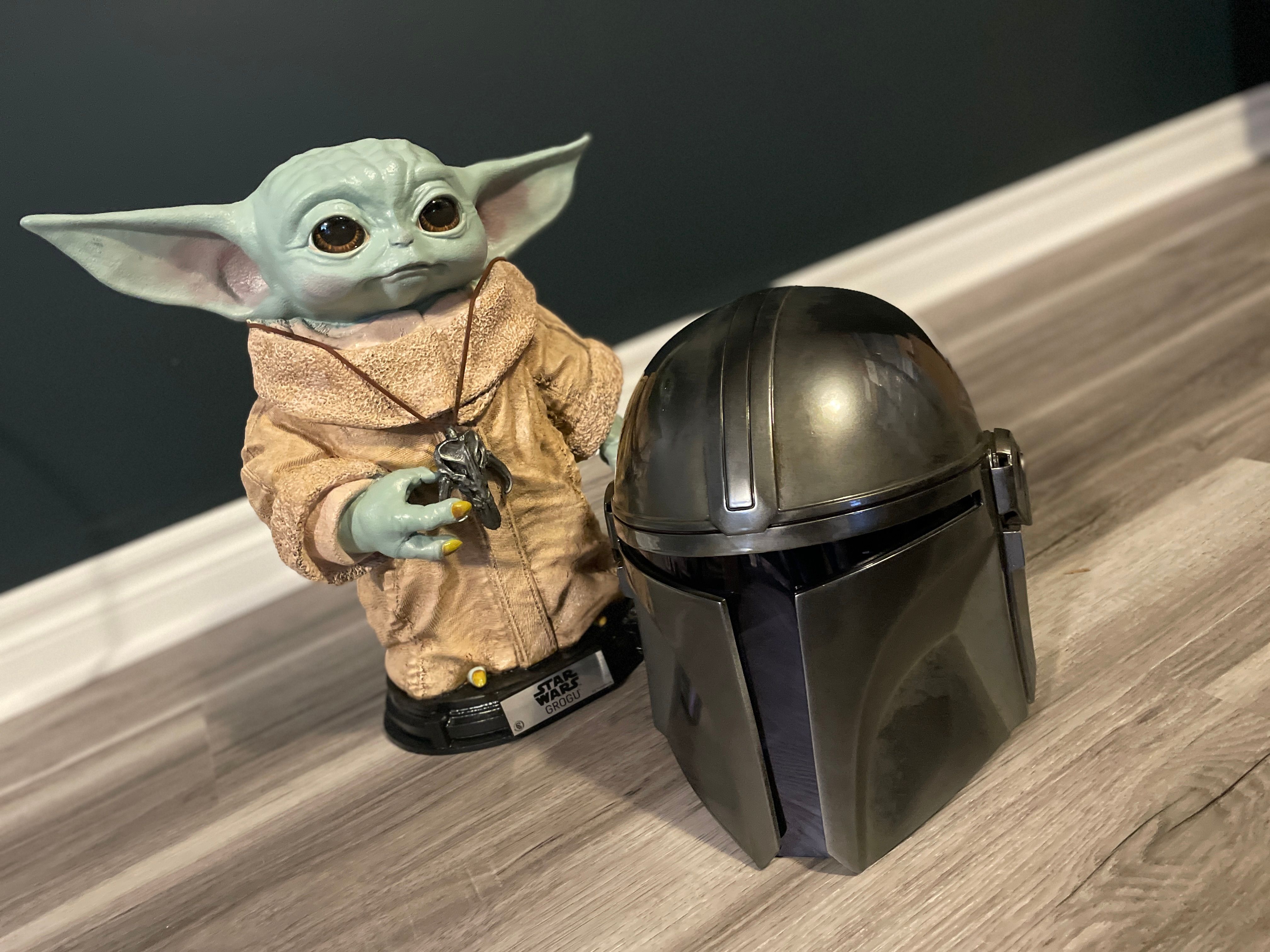 The Mandalorian Helmet by Denuo Novo Review