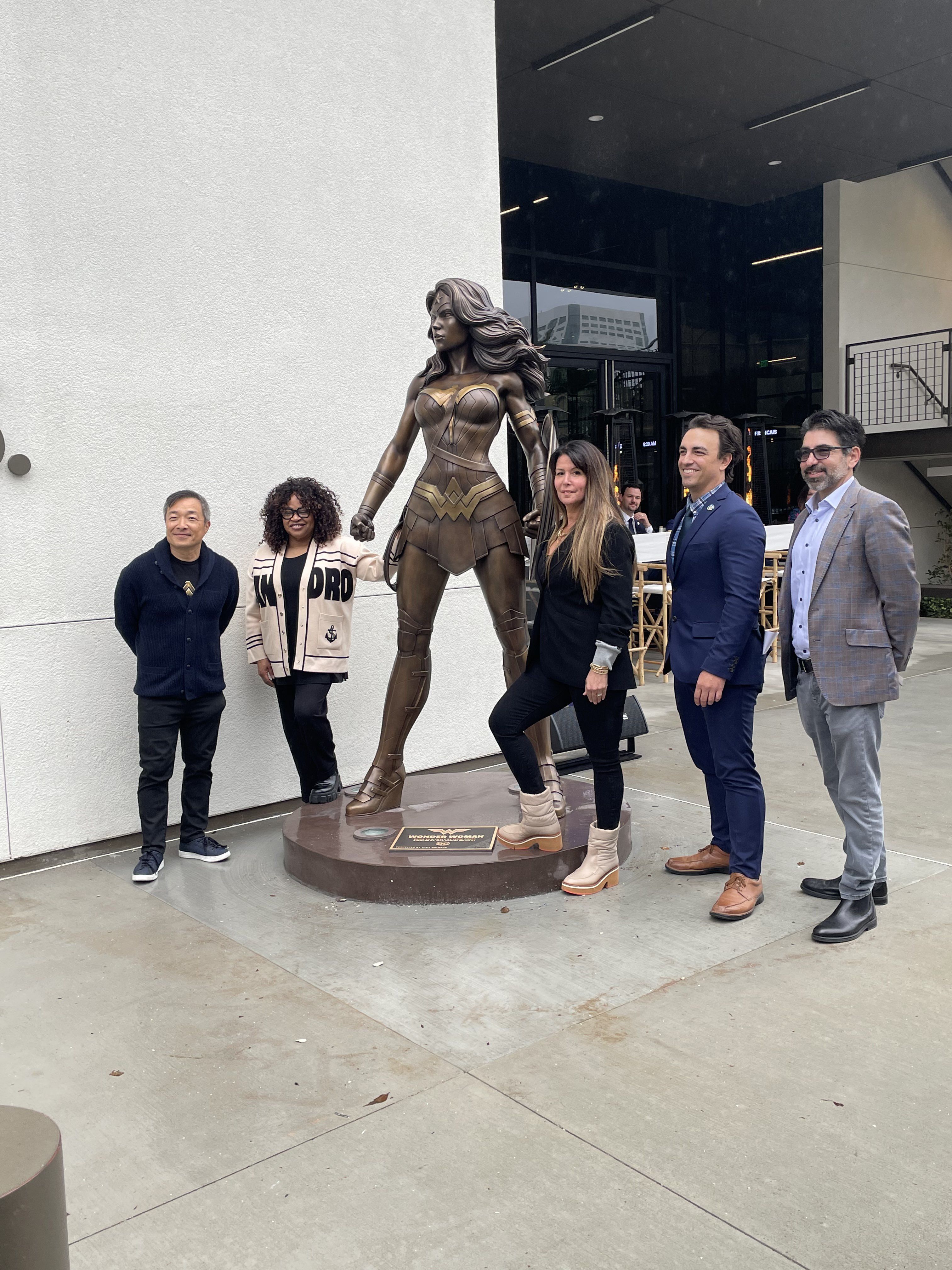 DC Honors Wonder Woman With Bronze Statue At Warner Bros. Studio