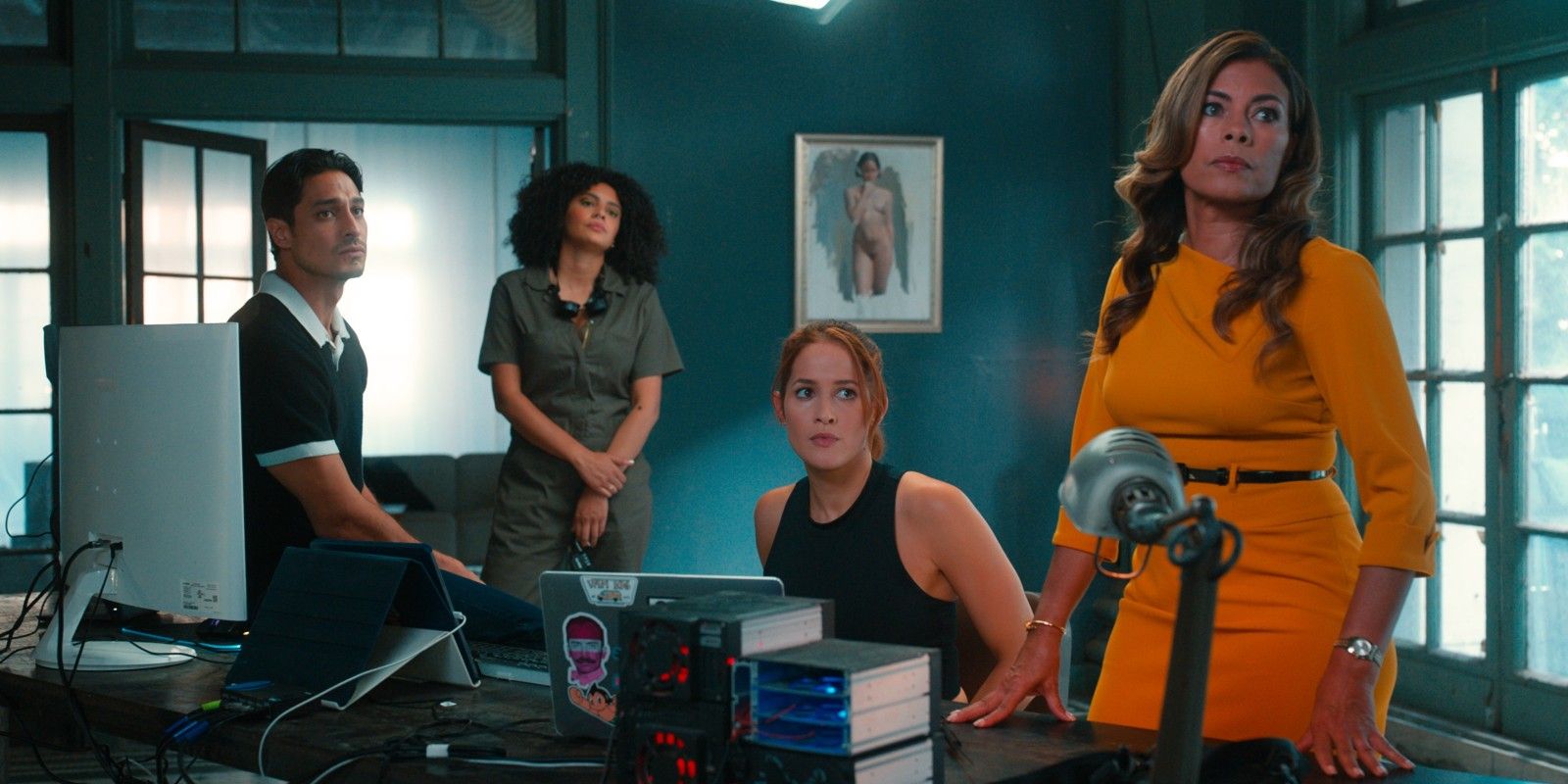 Righteous Thieves Clip Catches Cam Gigandet Mid-Art Heist [EXCLUSIVE]