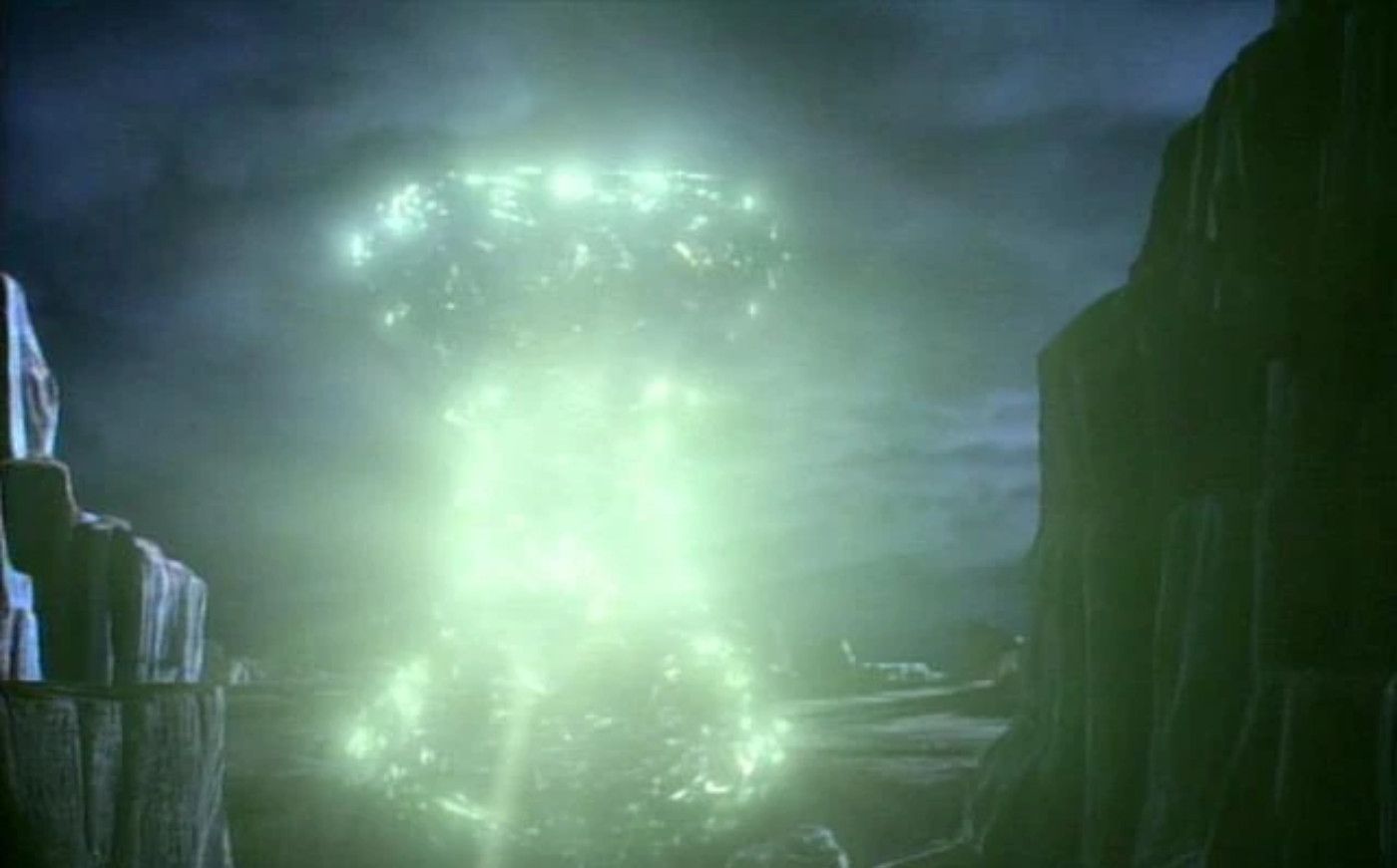 Star Trek Rewrites The Power of The Prophets With A Dark New Twist