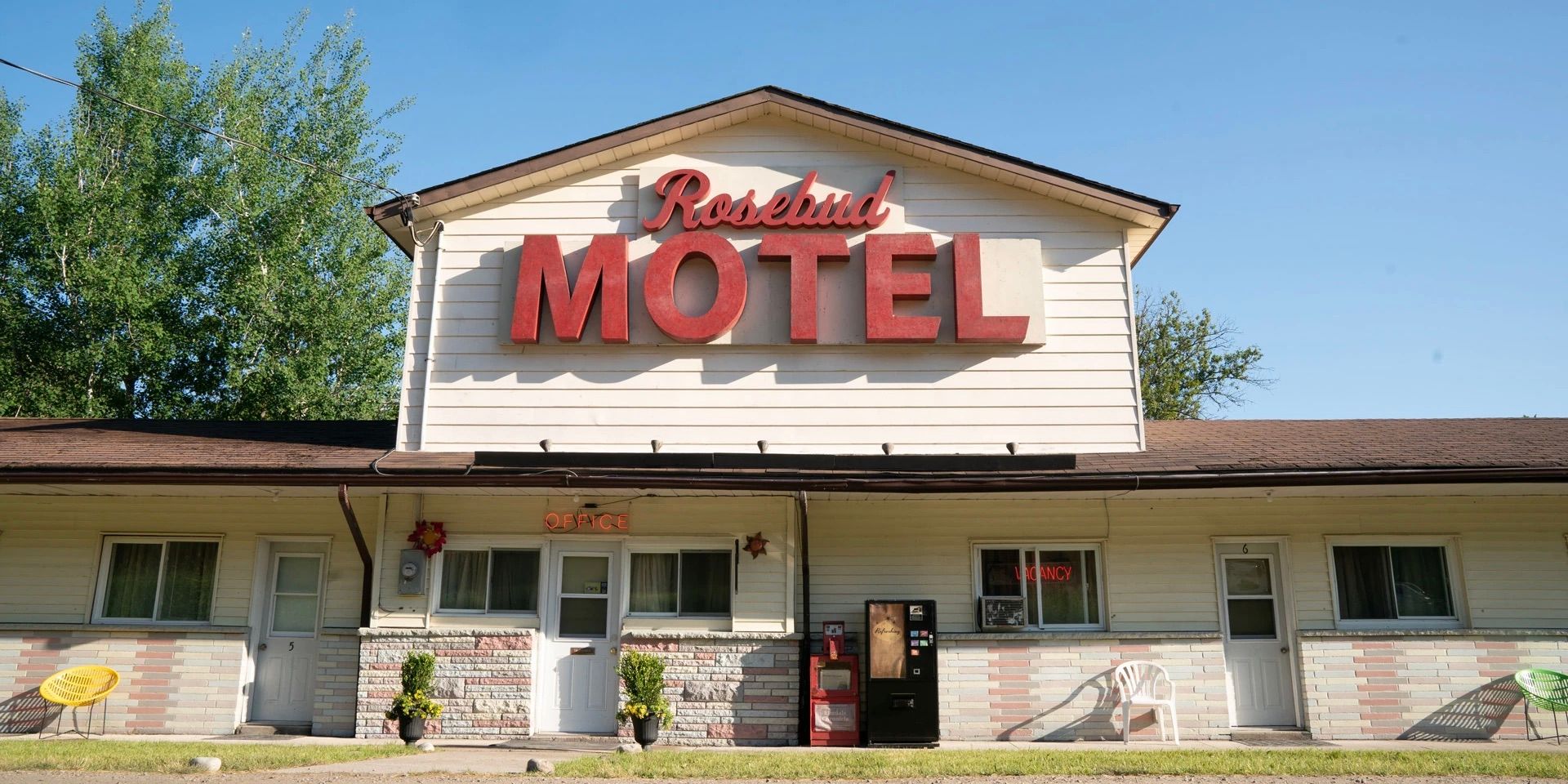 10 Iconic TV Homes (& Where They're Actually Located)