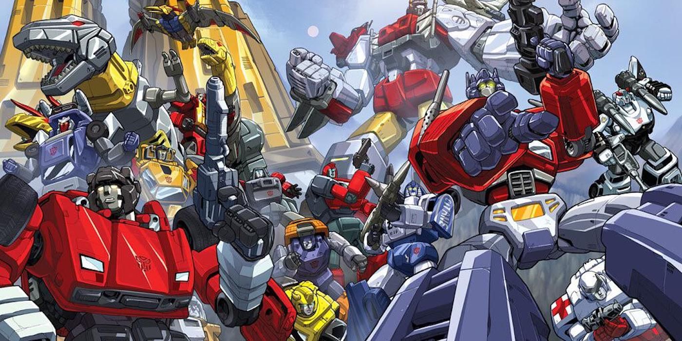 An Autobot Betrays Optimus Prime as the Fate of Cybertron & Earth Hang ...