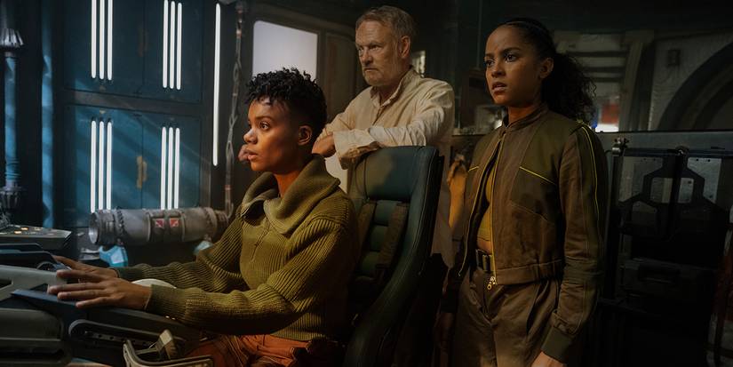 Foundation Star Jared Harris On Emerging From Hari Seldon's Isolation ...