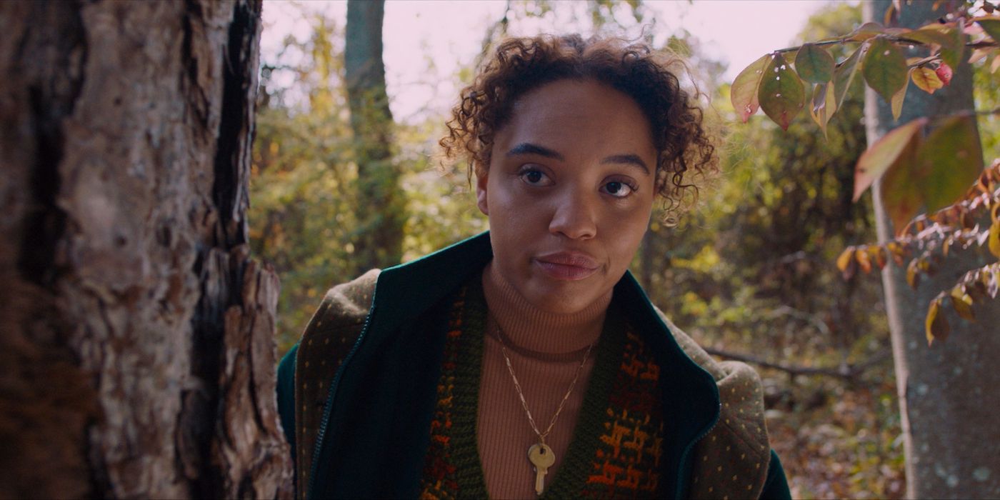 Kiersey Clemons On Susie Searches, Hating Braces & Looking Forward To ...