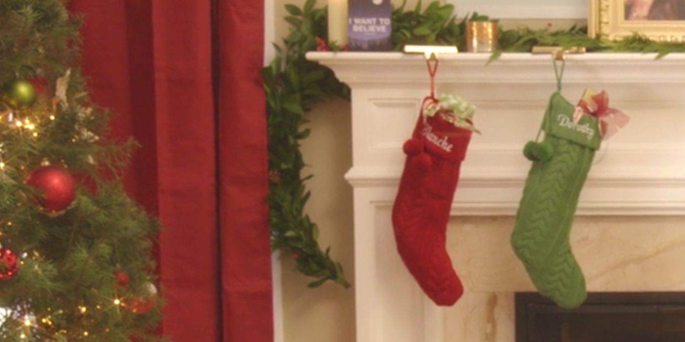 All 18 TV References In Hulu's Puppies Crash Christmas