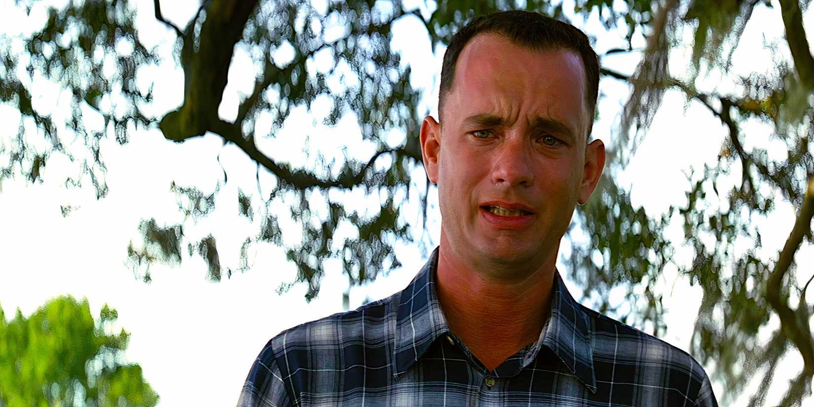 De-Aged Tom Hanks Reunites With Forrest Gump Co-Star & Director In Here ...