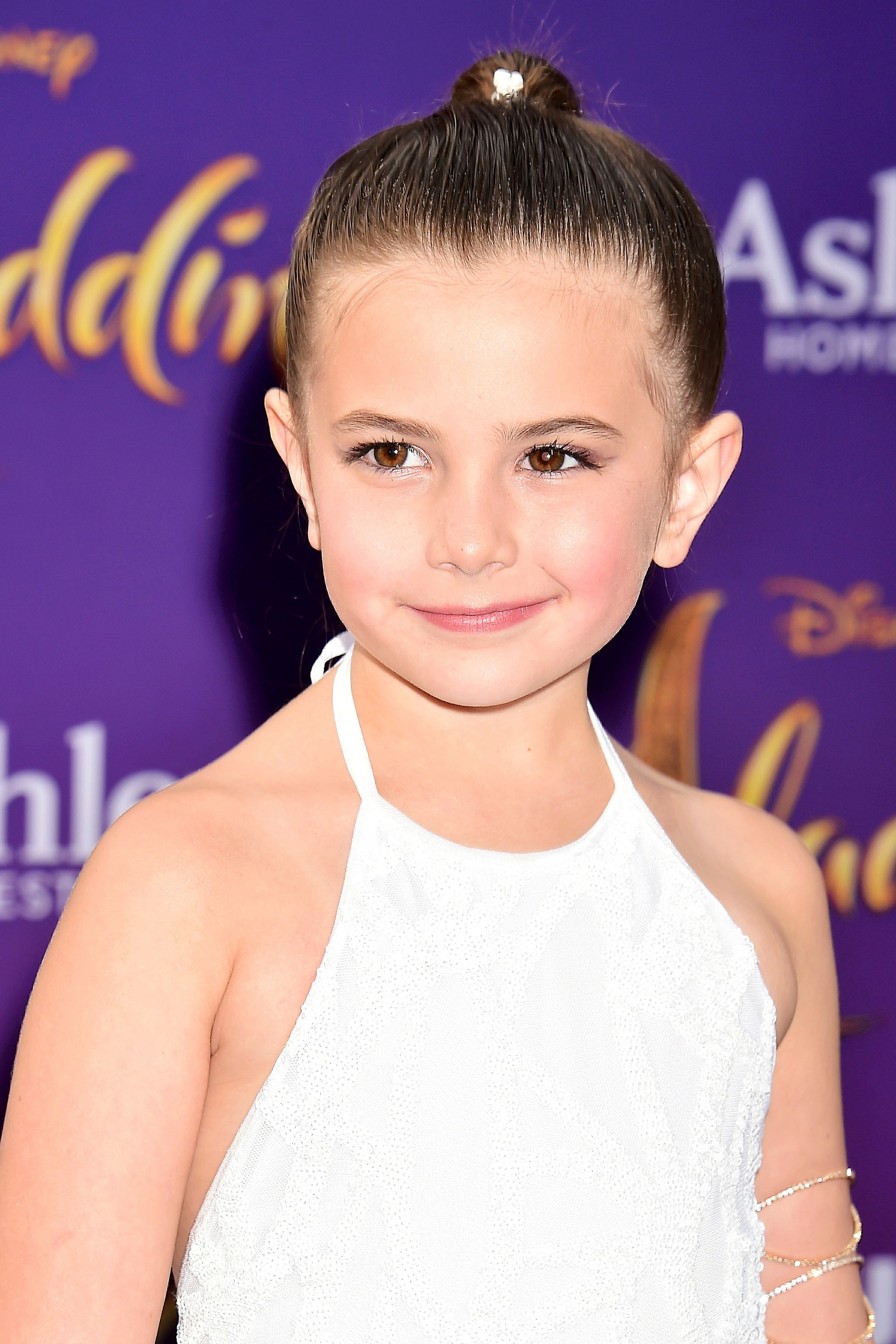 Silk Road Summary, Trailer, Cast, and More