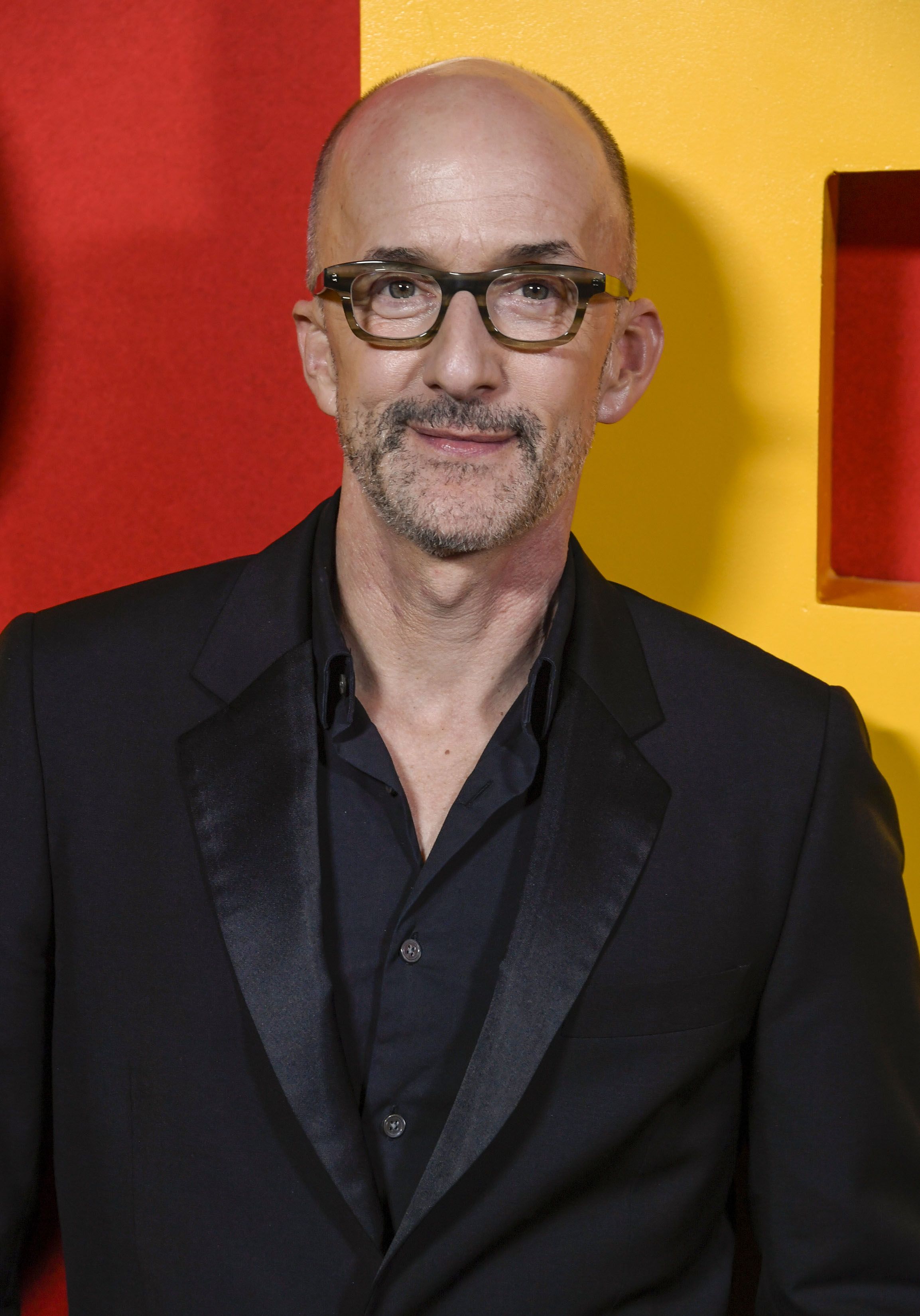 Bros Summary and Synopsis