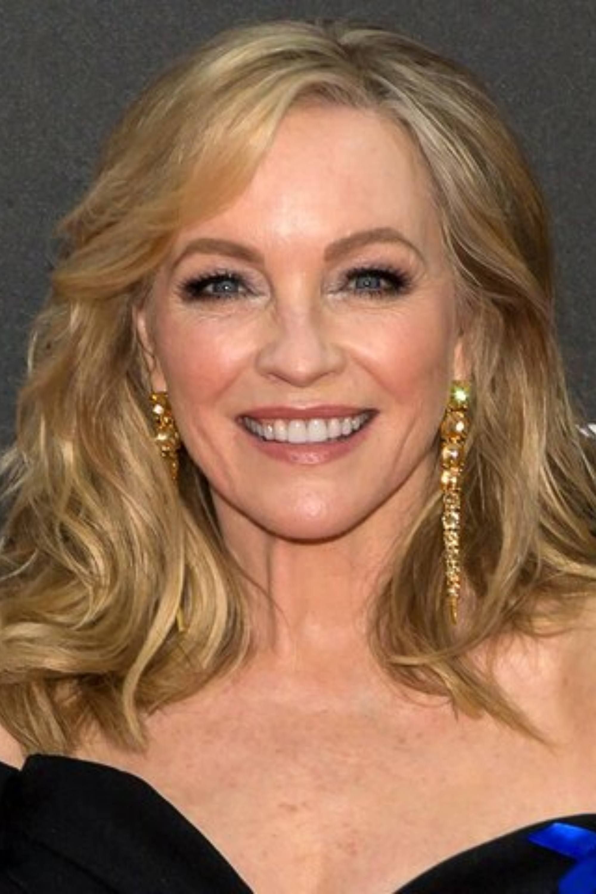 Zoo Family Summary, Latest News, Trailer, Season List, Cast, Where to ...