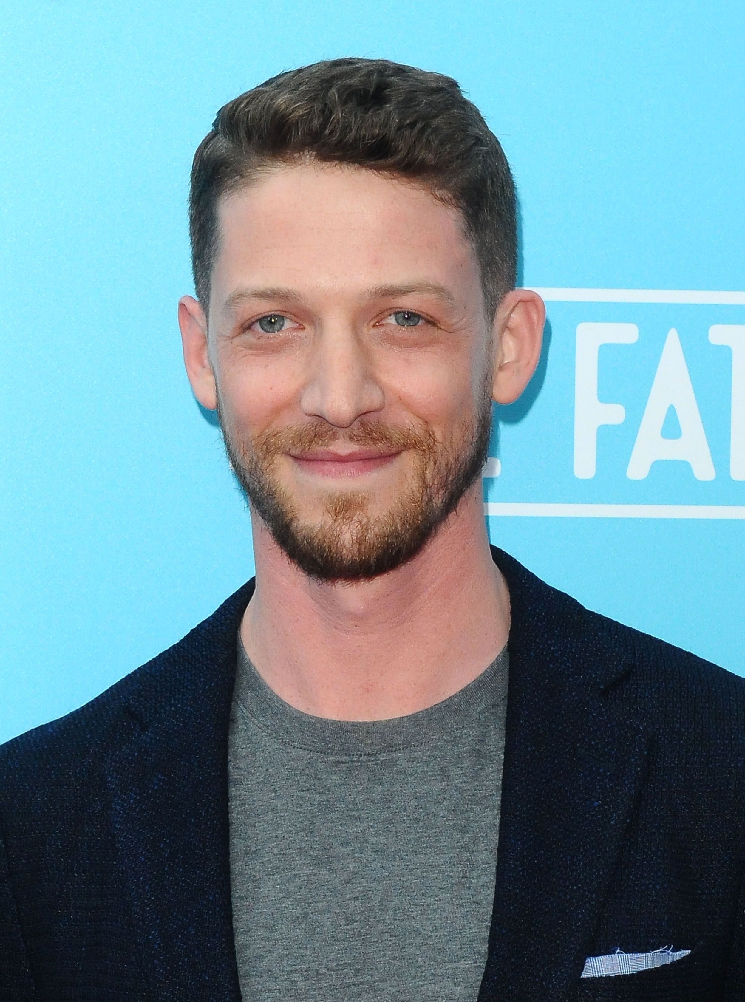 Sleepy Hollow Summary, Latest News, Trailer, Season List, Cast, Where ...