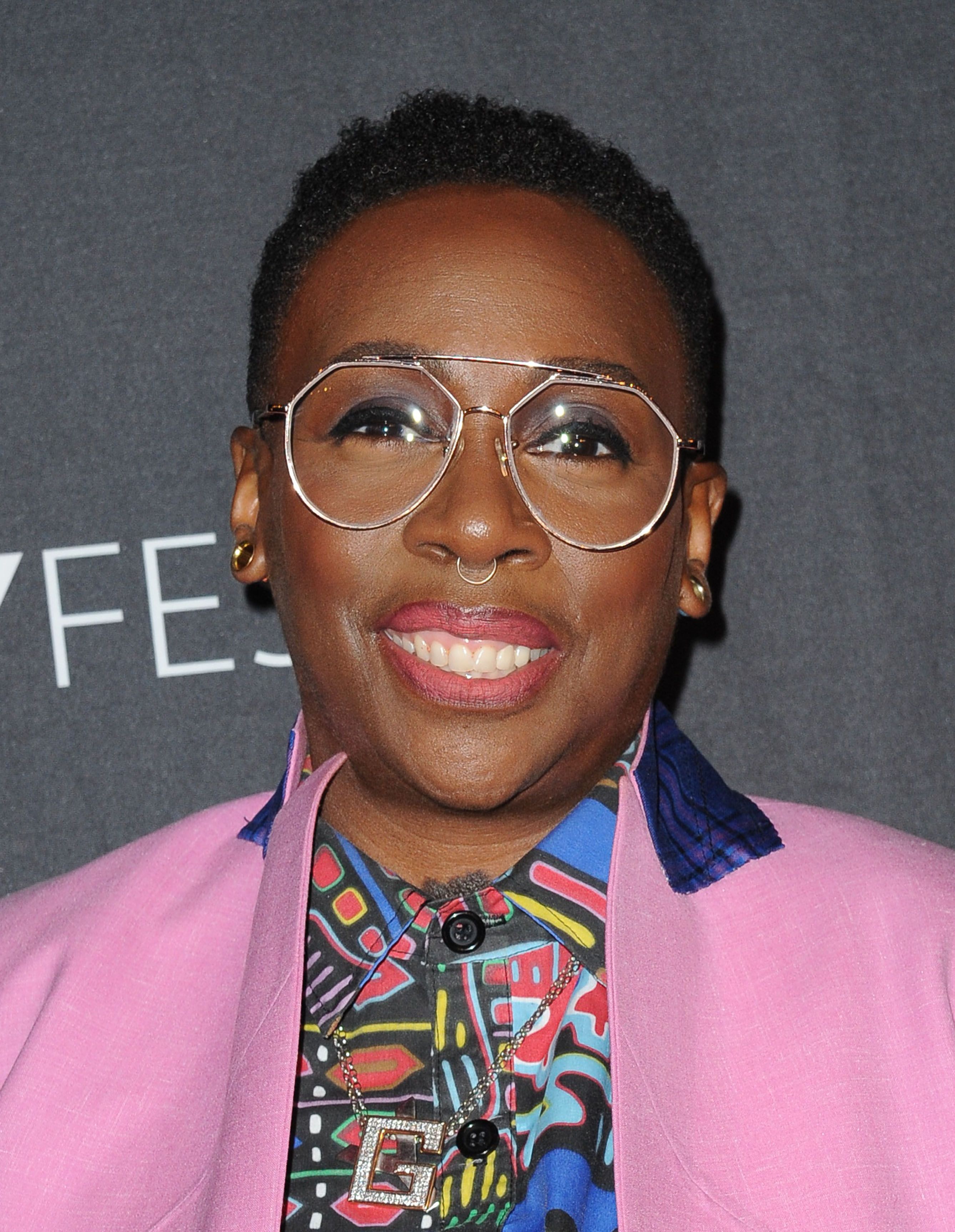 Kiss Kiss (Bang Bang) Summary, Latest News, Trailer, Cast, Where to ...