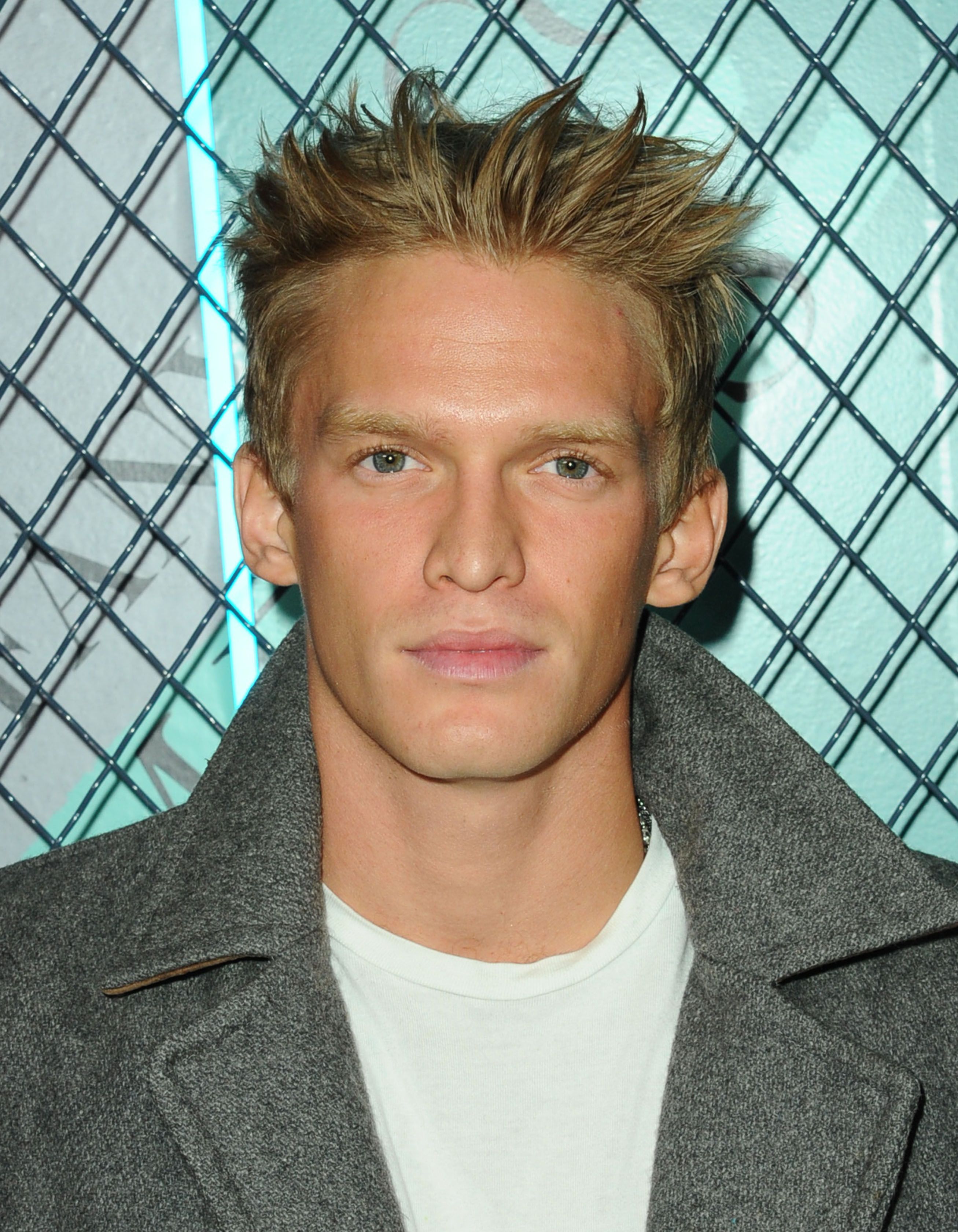 Smiley Face Killers Summary, Latest News, Trailer, Cast, Where to Watch ...