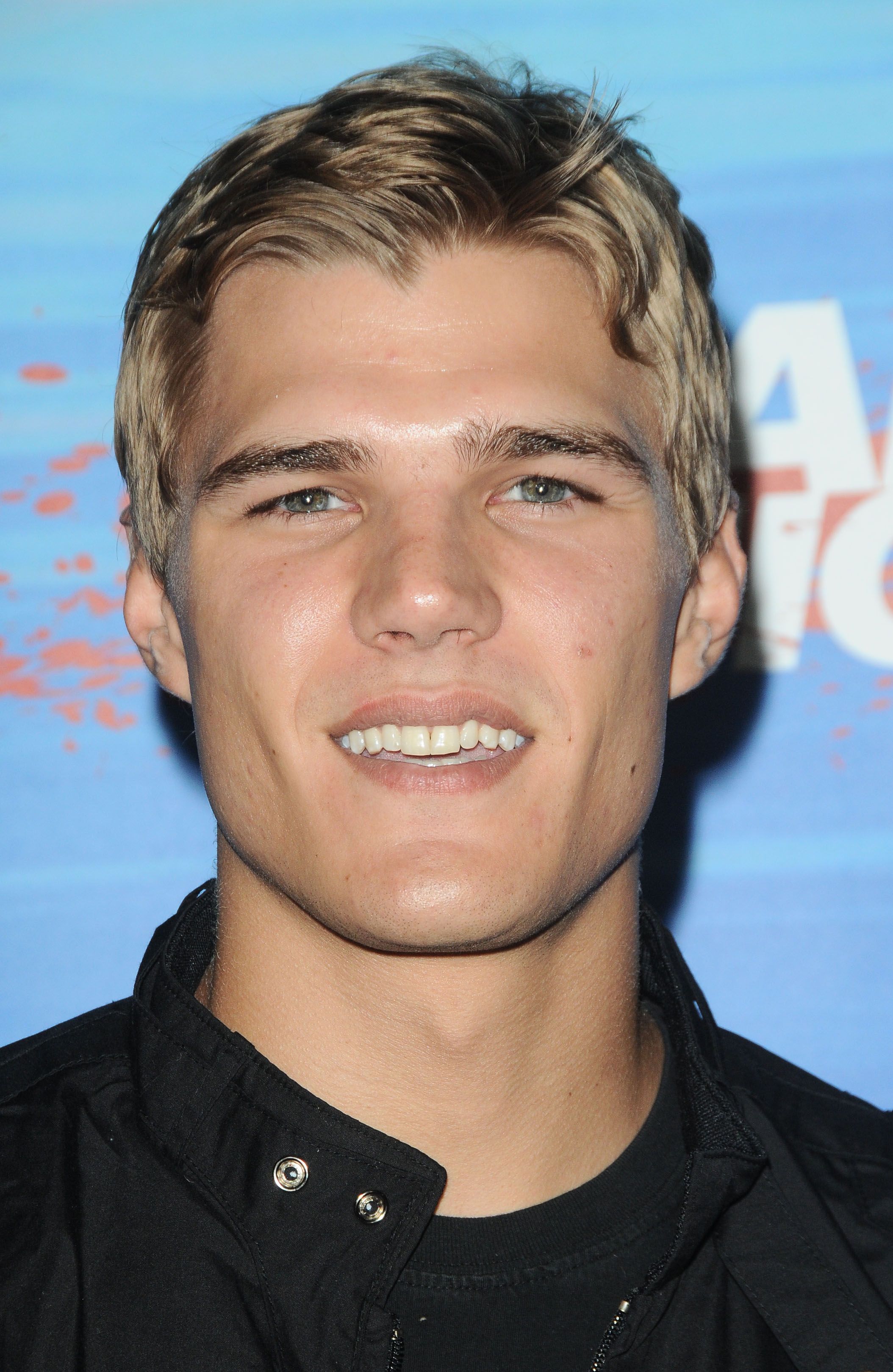 The Leftovers Summary, Latest News, Trailer, Season List, Cast, Where ...