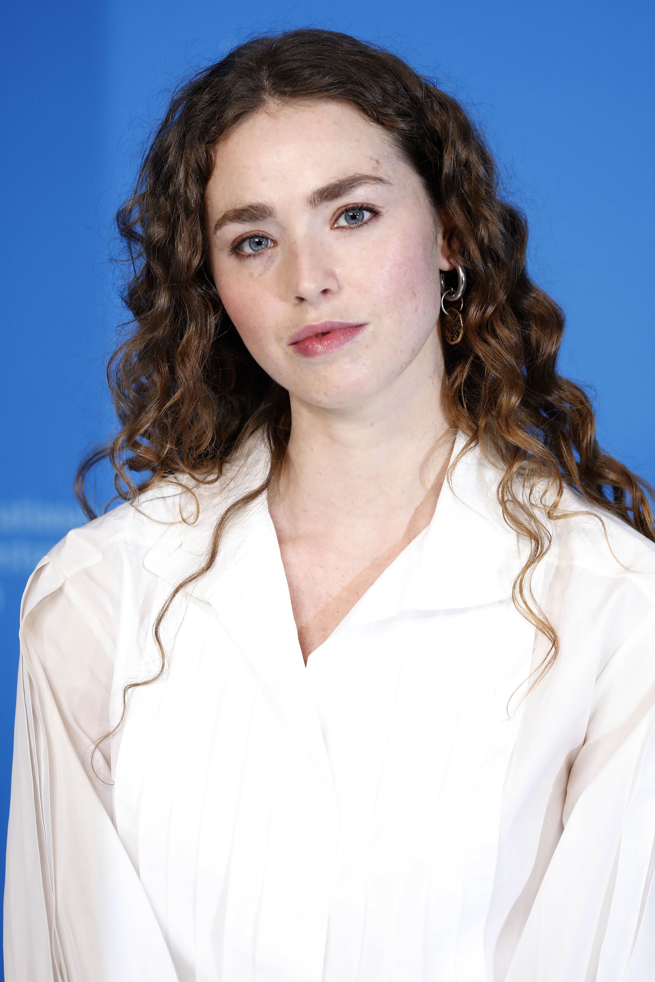 Modern Life Is Rubbish Summary, Trailer, Cast, and More