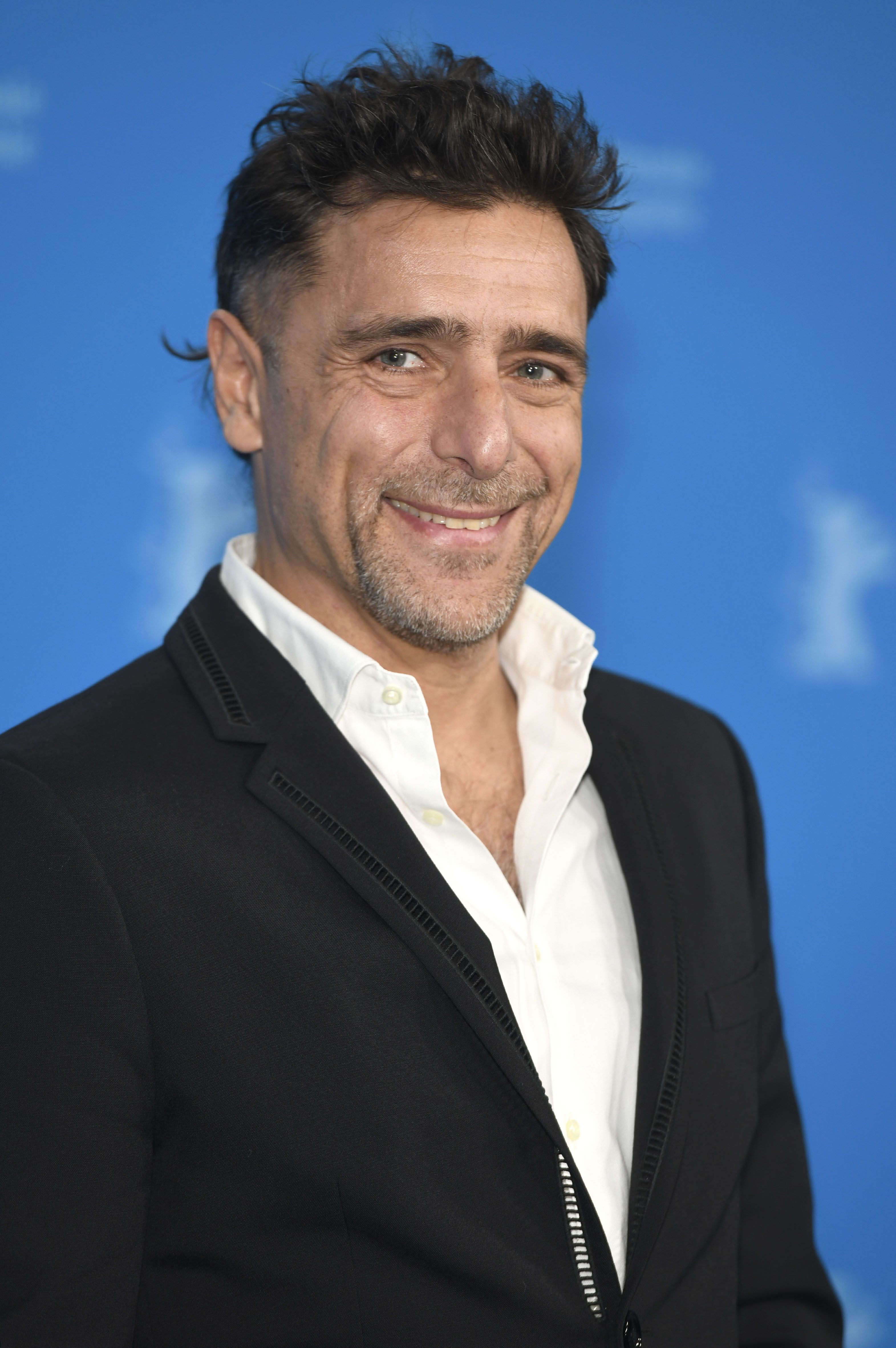 Lonely Planet (2024) Summary, Latest News, Trailer, Cast, Where to ...