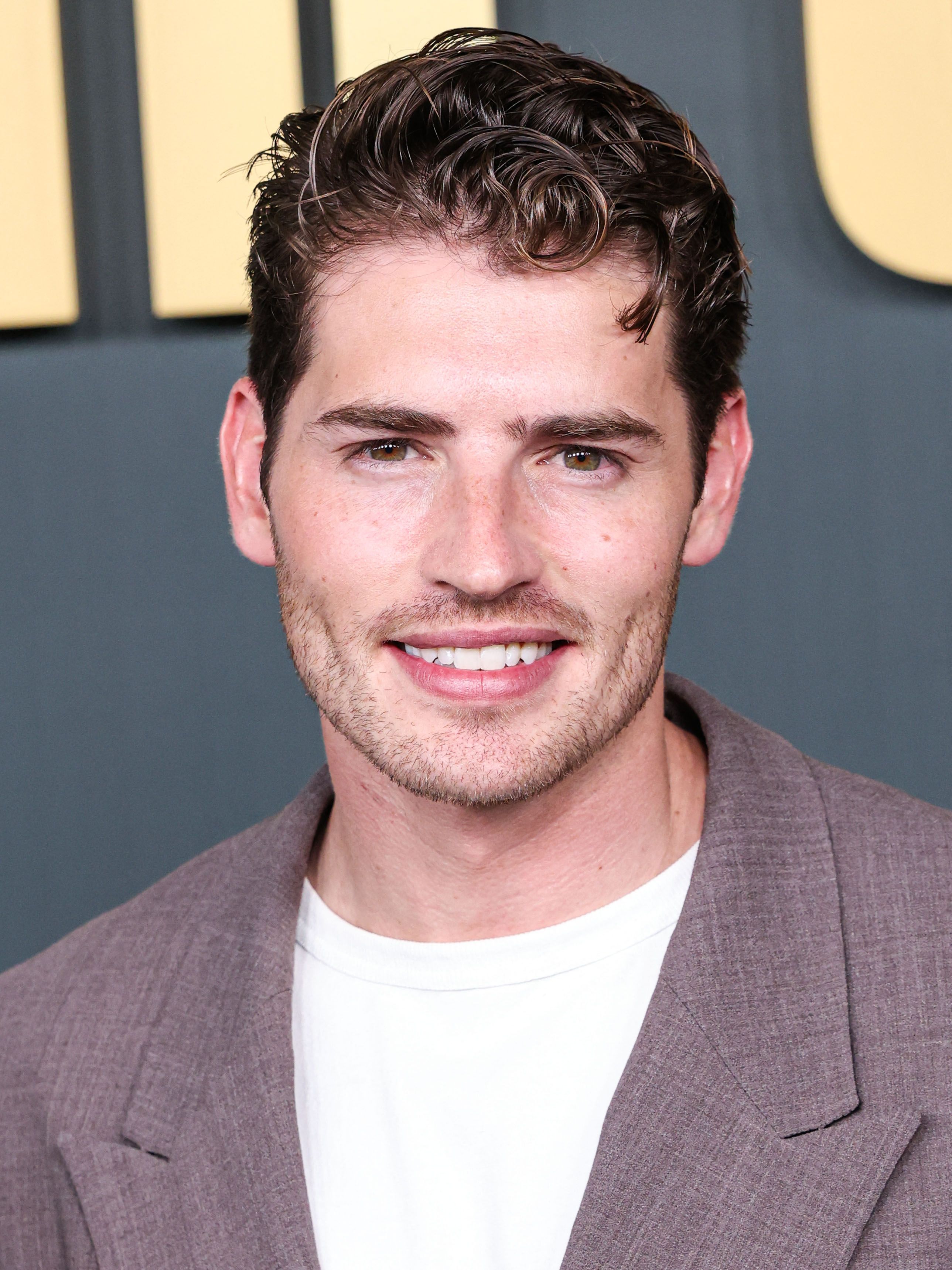 Gregg Sulkin Avalon Alto Gregg Sulkin | Fan Page | Gregg And His