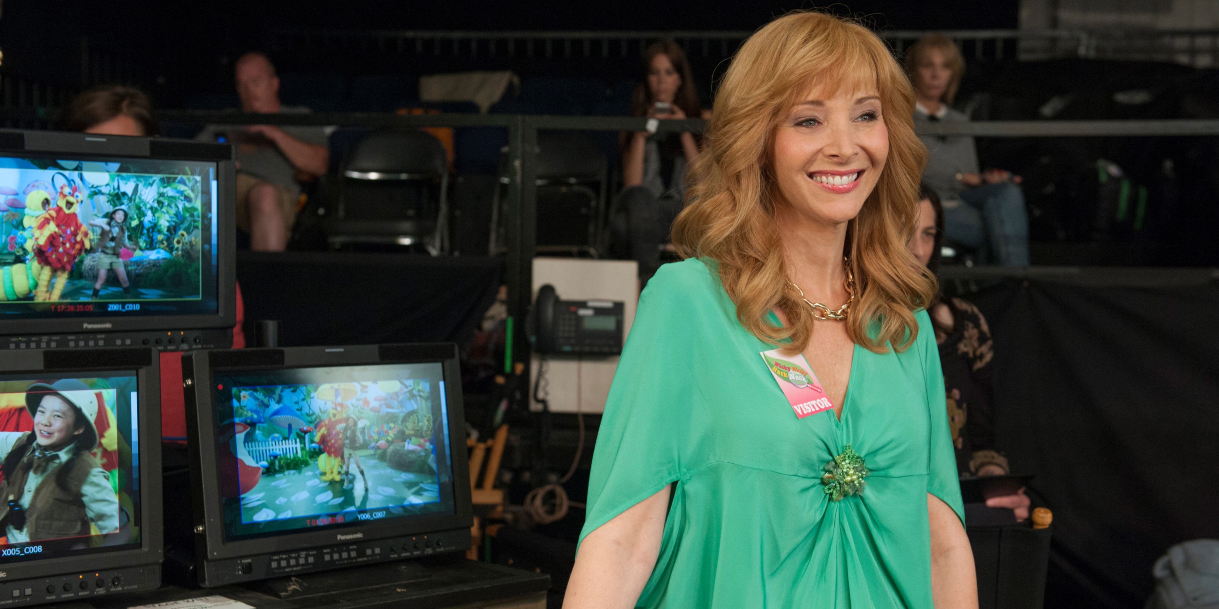 The Comeback Season 3: Lisa Kudrow's Chance For A Friends Reunion