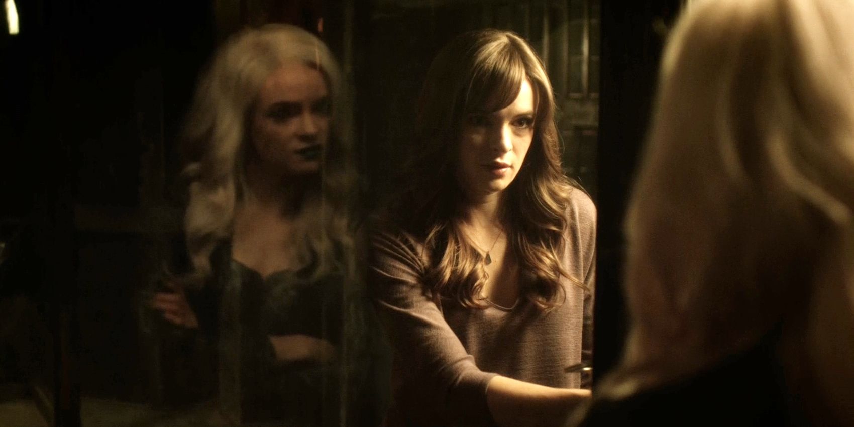 The Flash Season 3 Casts Caitlin Snow's Mother