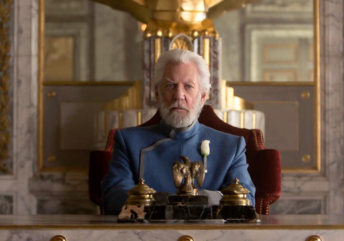 'The Hunger Games: Mockingjay - Part 1' First Clip & Image Gallery