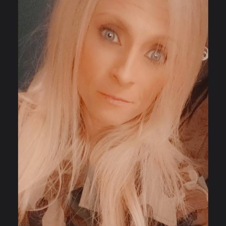 Gena | ScreenRant Profile