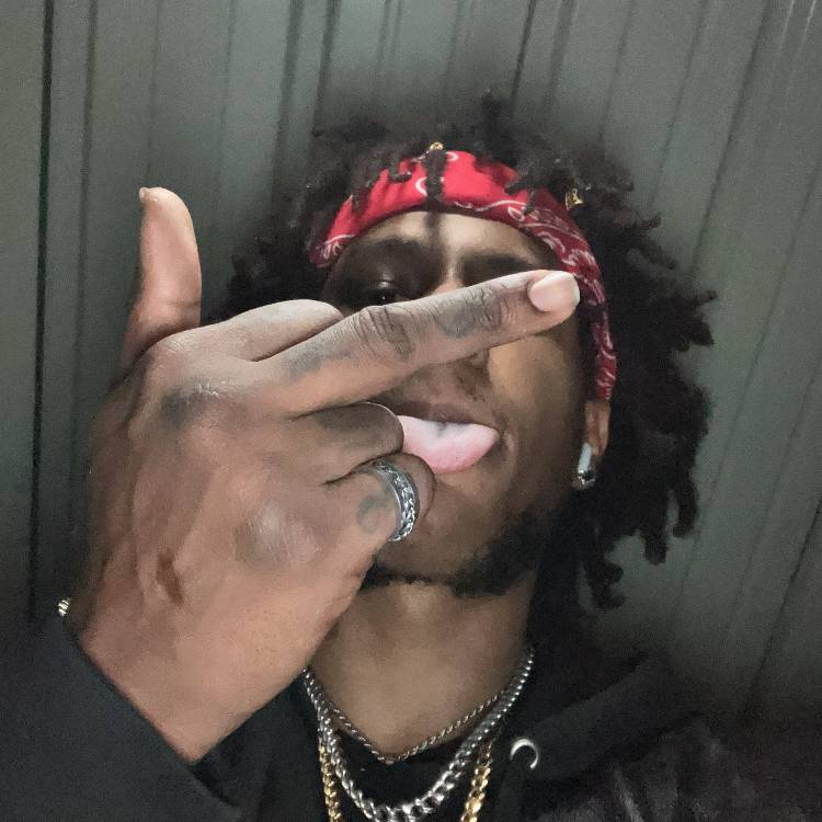 Rell | ScreenRant Profile